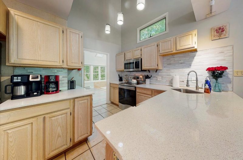 Mesmerising Villa/Castle for Rent with Indoor Pool in Poconos, PA (252 ...