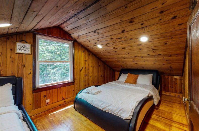 Mesmerising Villa/Castle for Rent with Indoor Pool in Poconos, PA (252 ...